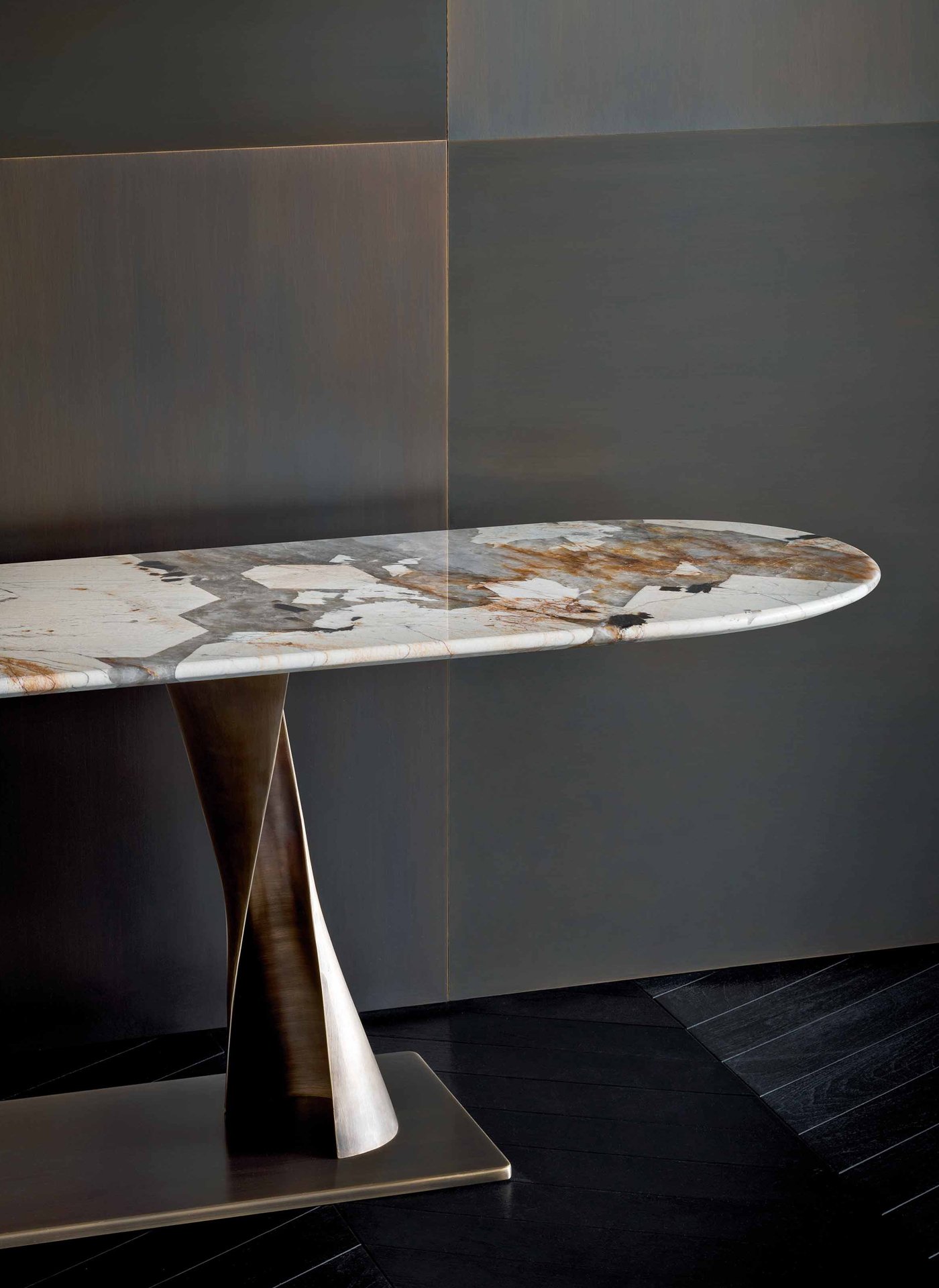 Rugiano – Dizain Group